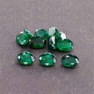 8.24ctw 7x5x3.4mm Oval Green Emerald Semi Translucent Included AA+